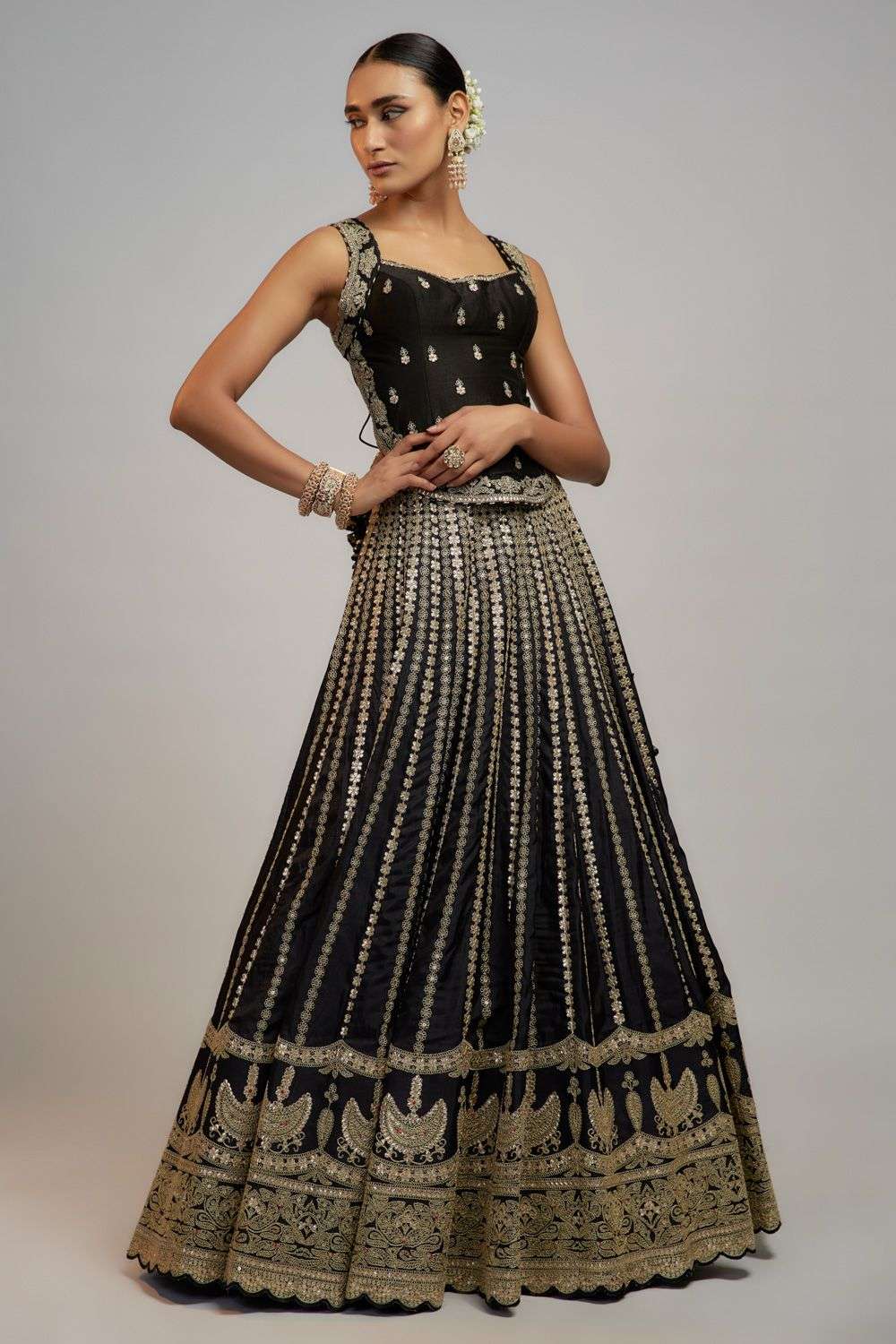 vertical pattern lehenga
